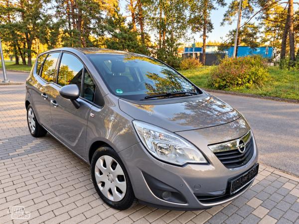 Opel Meriva 2013 in Vilnius, with an engine capacity of 1.40 L and mileage of 228 thousand km for 4850 €, photo 5 on AUTOMOTO.COM.LV