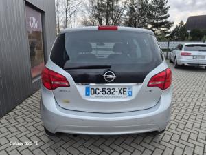 Opel Meriva 2014 in Taurage, with an engine capacity of 1.70 L and mileage of 234 thousand km for 3300 €, photo 4 on AUTOMOTO.COM.LV