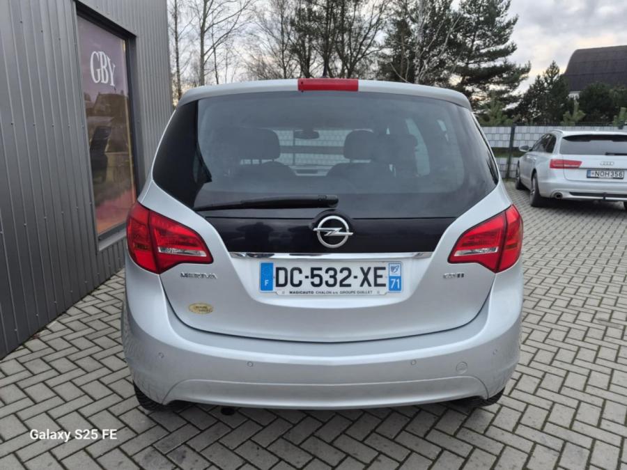 Opel Meriva 2014 in Taurage, with an engine capacity of 1.70 L and mileage of 234 thousand km for 3300 €, photo 4 on AUTOMOTO.COM.LV