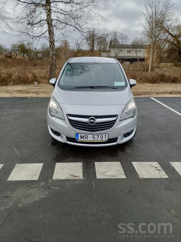 Opel Meriva 2017 in Dobele, with an engine capacity of 1.60 L and mileage of 217 thousand km for 4500 €, photo 1 on AUTOMOTO.COM.LV