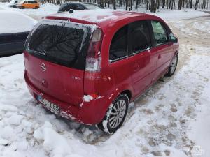 Opel Meriva 2003 Viļņa, ar dzinēja tilpumu 1.70 L un nobraukumu 350 tūkst. km par 370 €, foto 5 vietnē AUTOMOTO.COM.LV