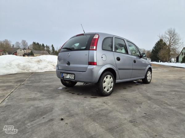 Opel Meriva 2003 in Plunge, with an engine capacity of 1.60 L and mileage of 167 thousand km for 1300 €, photo 4 on AUTOMOTO.COM.LV