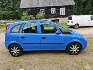 Opel Meriva 2003 in Prienai, with an engine capacity of 1.60 L and mileage of 223 thousand km for 350 €, photo 5 on AUTOMOTO.COM.LV