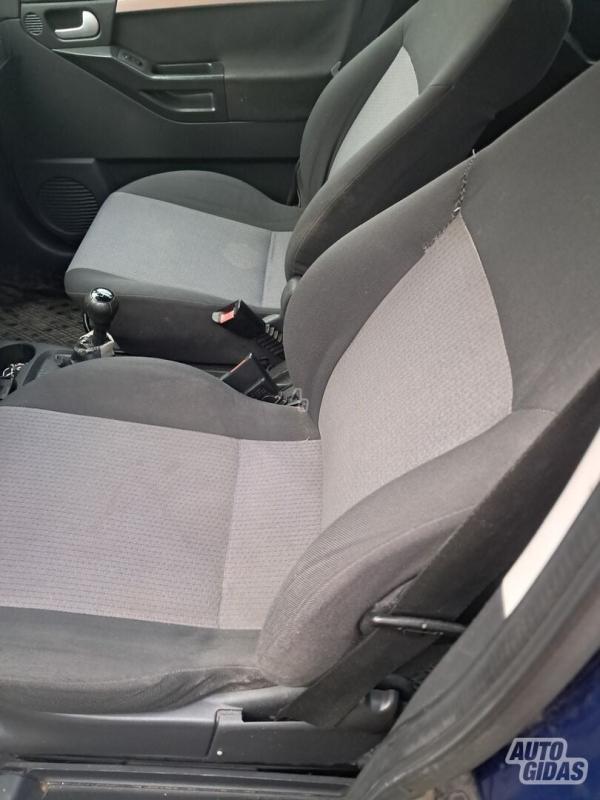 Opel Meriva 2003 in Prienai, with an engine capacity of 1.60 L and mileage of 206 thousand km for 900 €, photo 3 on AUTOMOTO.COM.LV