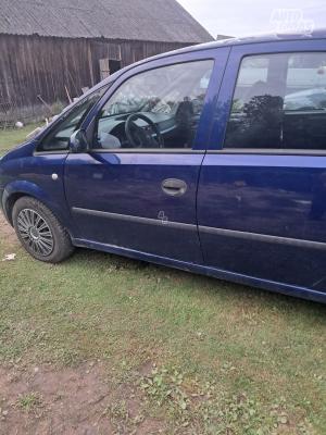 Opel Meriva 2003 in Prienai, with an engine capacity of 1.60 L and mileage of 206 thousand km for 900 €, photo 6 on AUTOMOTO.COM.LV