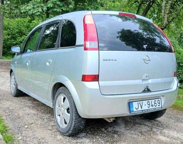 Opel Meriva 2005 Valka, ar dzinēja tilpumu 1.60 L un nobraukumu 386 tūkst. km par 1300 €, foto 3 vietnē AUTOMOTO.COM.LV