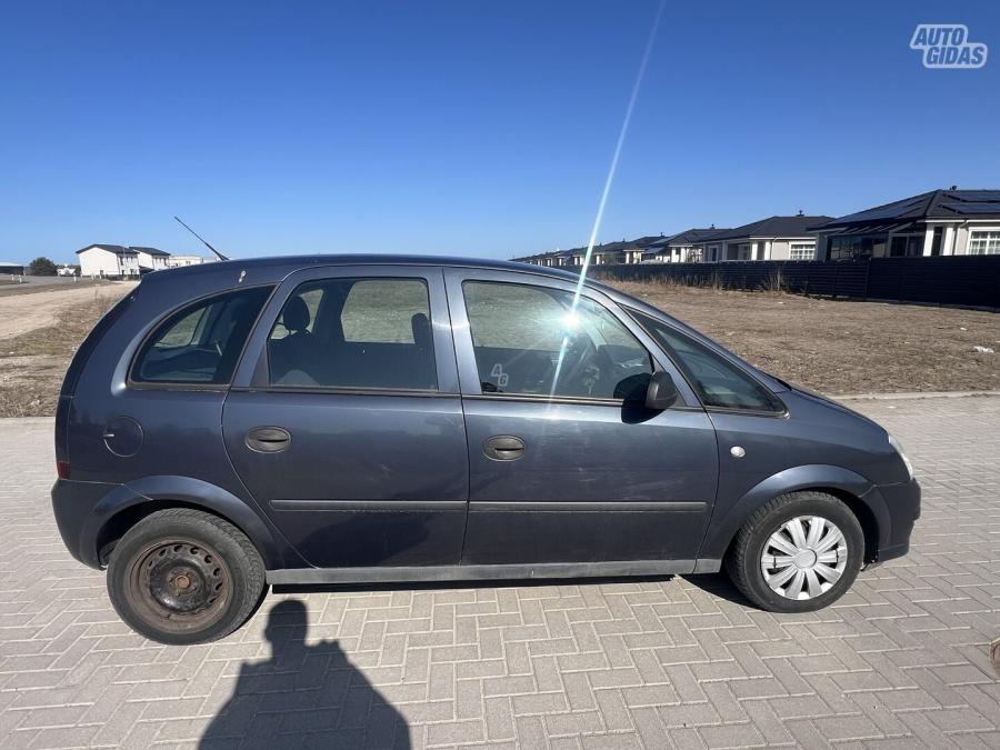 Opel Meriva 2006 in Klaipeda, with an engine capacity of 1.40 L and mileage of 197 thousand km for 800 €, photo 3 on AUTOMOTO.COM.LV