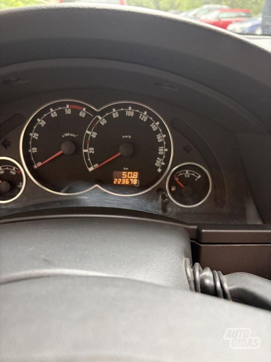 Opel Meriva 2006 in Vilnius, with an engine capacity of 1.30 L and mileage of 224 thousand km for 499 €, photo 11 on AUTOMOTO.COM.LV
