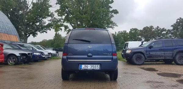 Opel Meriva 2007 in Valmiera, with an engine capacity of 1.70 L and mileage of 262 thousand km for 1300 €, photo 4 on AUTOMOTO.COM.LV
