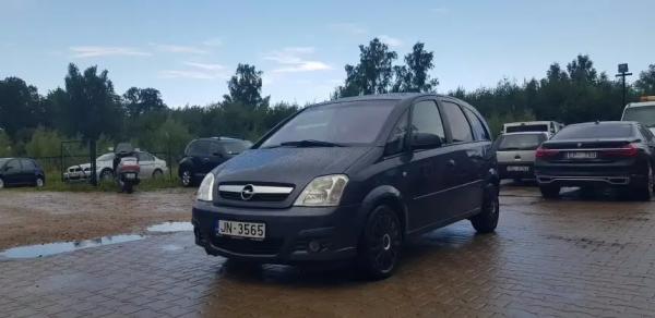 Opel Meriva 2007 in Valmiera, with an engine capacity of 1.70 L and mileage of 262 thousand km for 1300 €, photo 7 on AUTOMOTO.COM.LV