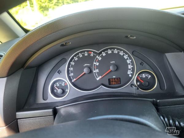 Opel Meriva 2007 in Vilnius, with an engine capacity of 1.60 L and mileage of 199 thousand km for 1300 €, photo 5 on AUTOMOTO.COM.LV