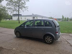Opel Meriva 2008 in Vilnius, with an engine capacity of 1.70 L and mileage of 291 thousand km for 890 €, photo 4 on AUTOMOTO.COM.LV