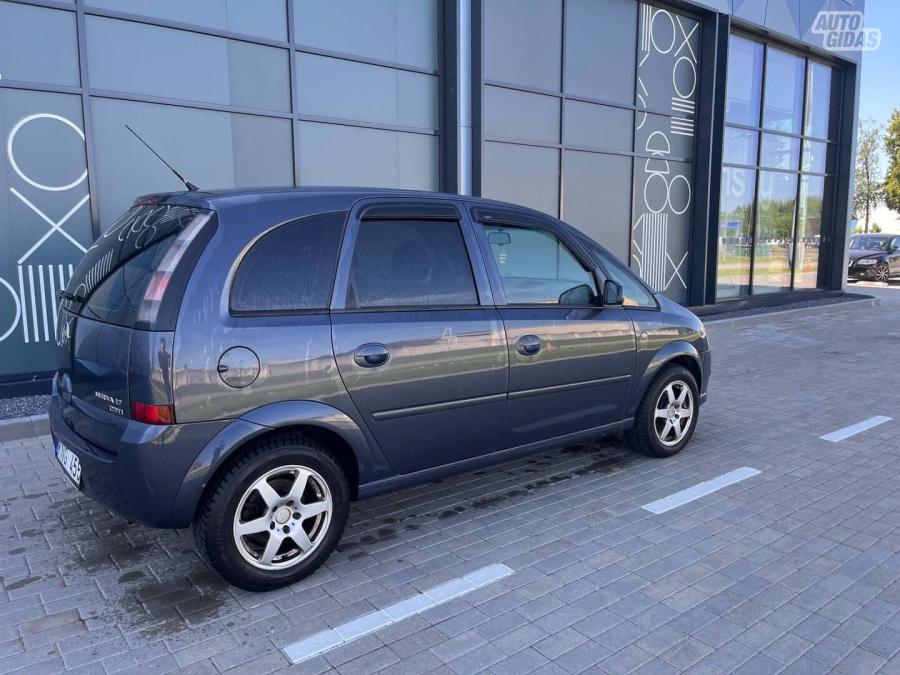 Opel Meriva 2008 in Silute, with an engine capacity of 1.70 L and mileage of 299 thousand km for 950 €, photo 5 on AUTOMOTO.COM.LV
