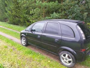 Opel Meriva 2009 in Birzai, with an engine capacity of 1.30 L and mileage of 205 thousand km for 2450 €, photo 3 on AUTOMOTO.COM.LV
