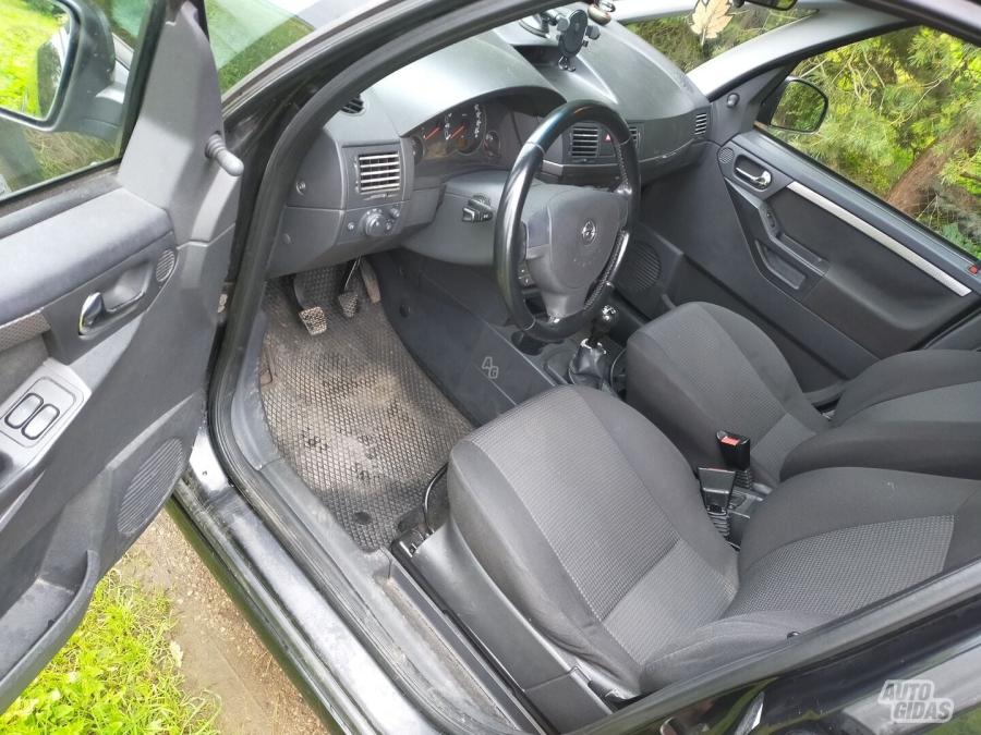 Opel Meriva 2009 in Birzai, with an engine capacity of 1.30 L and mileage of 205 thousand km for 2450 €, photo 8 on AUTOMOTO.COM.LV