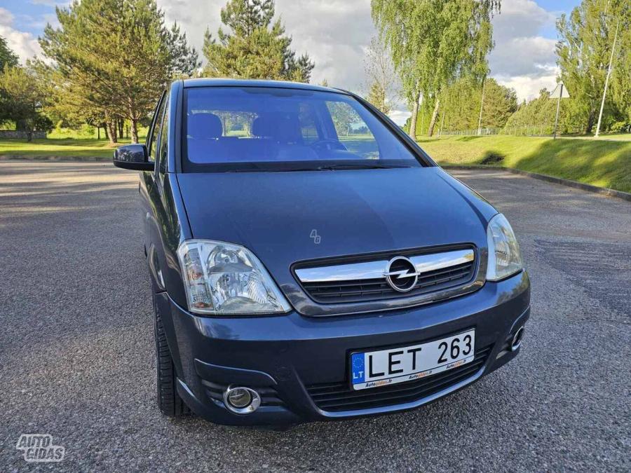 Opel Meriva 2010 in Utena, with an engine capacity of 1.60 L and mileage of 208 thousand km for 1900 €, photo 3 on AUTOMOTO.COM.LV