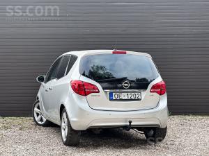 Opel Meriva 2010 Rīga, ar dzinēja tilpumu 1.70 L un nobraukumu 239 tūkst. km par 4590 €, foto 5 vietnē AUTOMOTO.COM.LV