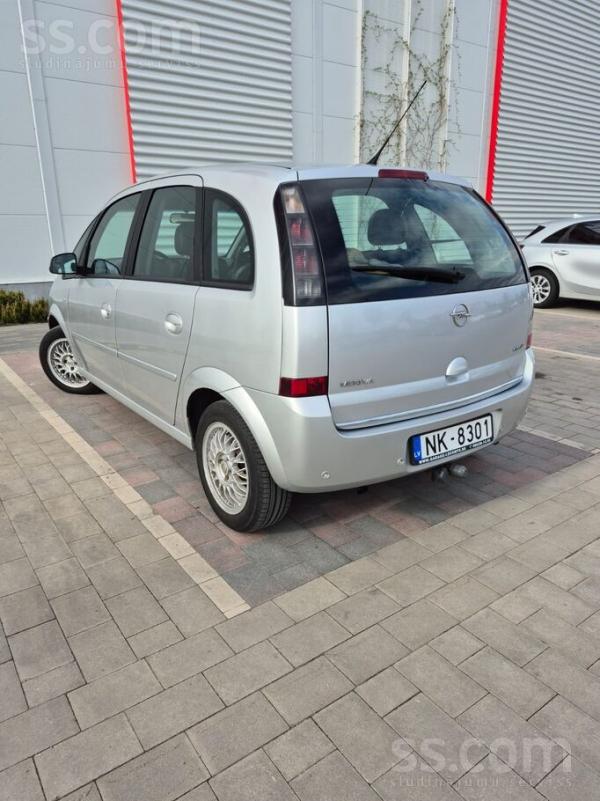 Opel Meriva 2010 Rīga, ar dzinēja tilpumu 1.30 L un nobraukumu 254 tūkst. km par 2200 €, foto 5 vietnē AUTOMOTO.COM.LV