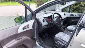 Opel Meriva 2010 Viļņa, ar dzinēja tilpumu 1.36 L un nobraukumu 193 tūkst. km par 3100 €, foto 12 vietnē AUTOMOTO.COM.LV