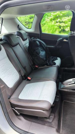 Opel Meriva 2010 Viļņa, ar dzinēja tilpumu 1.36 L un nobraukumu 193 tūkst. km par 3100 €, foto 18 vietnē AUTOMOTO.COM.LV