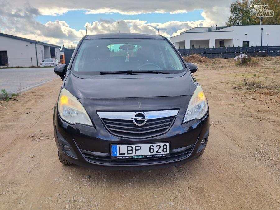 Opel Meriva 2010 in Vilnius, with an engine capacity of 1.60 L and mileage of 137 thousand km for 1500 €, photo 3 on AUTOMOTO.COM.LV