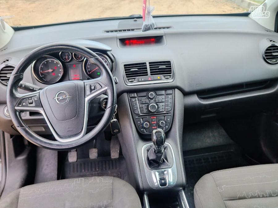Opel Meriva 2010 in Vilnius, with an engine capacity of 1.60 L and mileage of 137 thousand km for 1500 €, photo 8 on AUTOMOTO.COM.LV