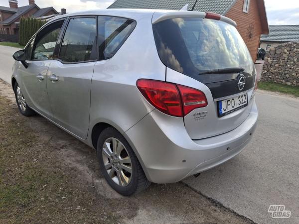 Opel Meriva 2011 in Joniskis, with an engine capacity of 1.30 L and mileage of 193 thousand km for 2700 €, photo 2 on AUTOMOTO.COM.LV