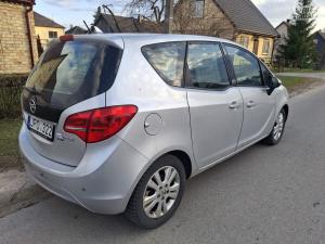 Opel Meriva 2011 in Joniskis, with an engine capacity of 1.30 L and mileage of 193 thousand km for 2700 €, photo 4 on AUTOMOTO.COM.LV