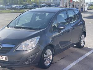 Opel Meriva 2011 in Vilnius, with an engine capacity of 1.30 L and mileage of 203 thousand km for 2700 €, photo 11 on AUTOMOTO.COM.LV