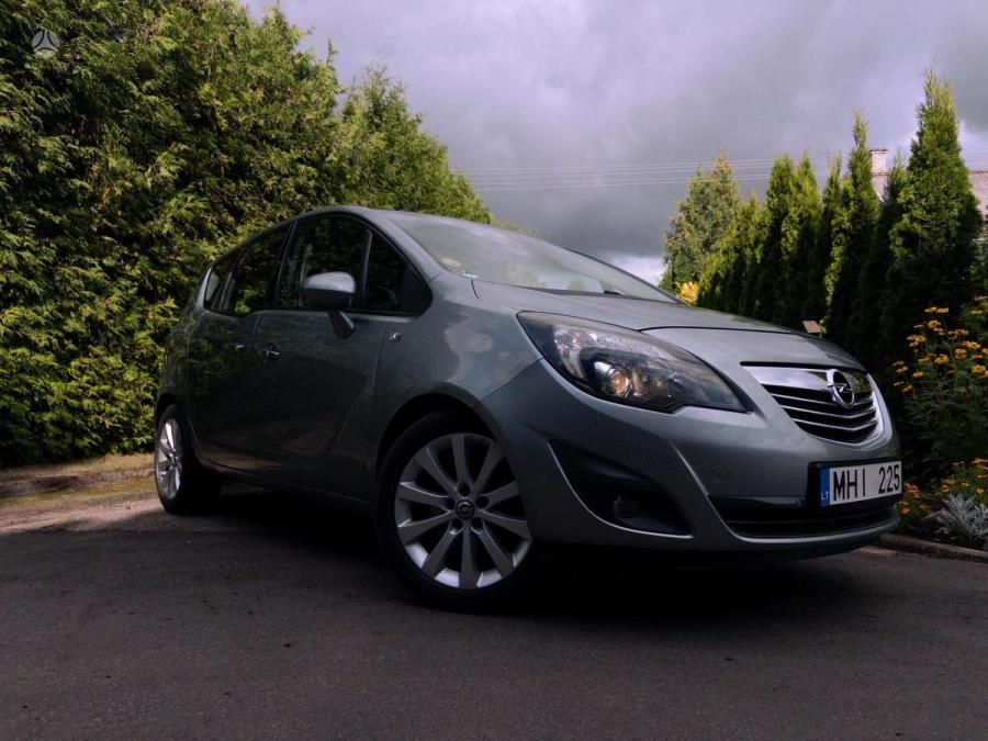 Opel Meriva 2011 in Vilnius, with an engine capacity of 1.70 L and mileage of 251 thousand km for 3990 €, photo 3 on AUTOMOTO.COM.LV