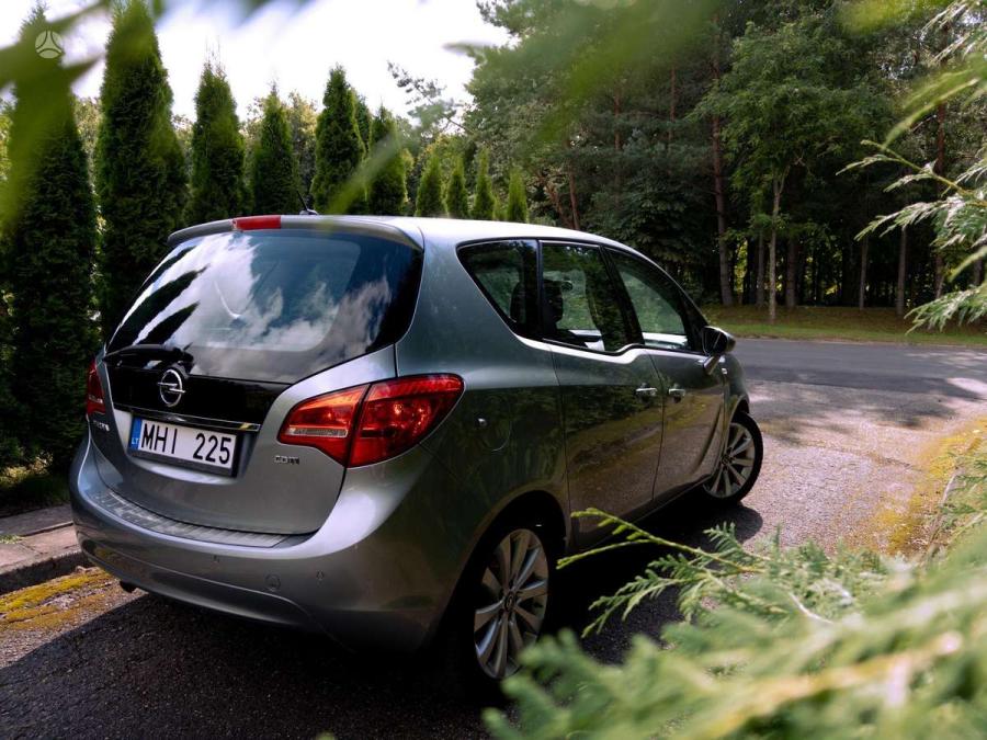 Opel Meriva 2011 in Vilnius, with an engine capacity of 1.70 L and mileage of 251 thousand km for 3990 €, photo 4 on AUTOMOTO.COM.LV