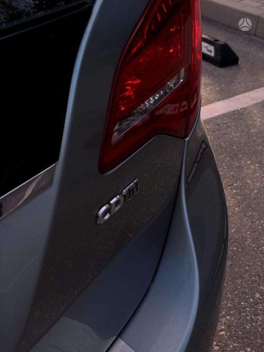 Opel Meriva 2011 in Vilnius, with an engine capacity of 1.70 L and mileage of 251 thousand km for 3990 €, photo 12 on AUTOMOTO.COM.LV