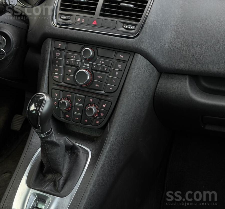 Opel Meriva 2012 Cēsis, ar dzinēja tilpumu 1.70 L un nobraukumu 220 tūkst. km par 2990 €, foto 15 vietnē AUTOMOTO.COM.LV