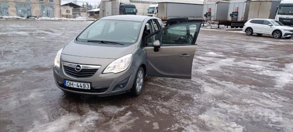 Opel Meriva 2012 in Daugavpils, with an engine capacity of 1.30 L and mileage of 212 thousand km for 3800 €, photo 7 on AUTOMOTO.COM.LV