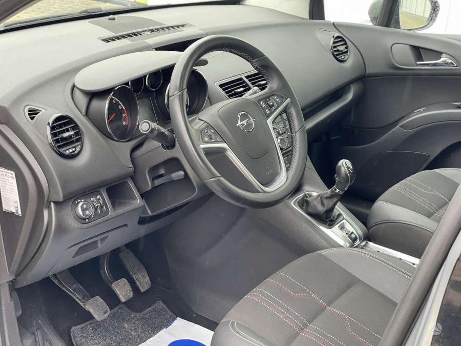 Opel Meriva 2012 in Raseiniai, with an engine capacity of 1.40 L and mileage of 200 thousand km for 2599 €, photo 15 on AUTOMOTO.COM.LV