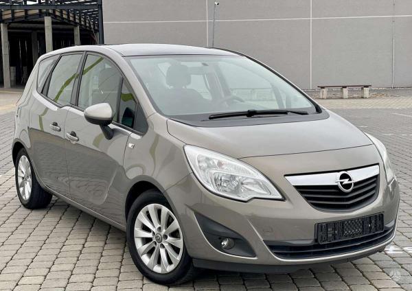 Opel Meriva 2012 in Raseiniai, with an engine capacity of 1.40 L and mileage of 200 thousand km for 2499 €, photo 1 on AUTOMOTO.COM.LV