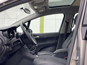 Opel Meriva 2012 Raseiniai, ar dzinēja tilpumu 1.40 L un nobraukumu 200 tūkst. km par 2499 €, foto 14 vietnē AUTOMOTO.COM.LV