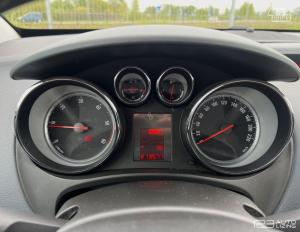 Opel Meriva 2013 in Taurage, with an engine capacity of 1.70 L and mileage of 213 thousand km for 3450 €, photo 17 on AUTOMOTO.COM.LV