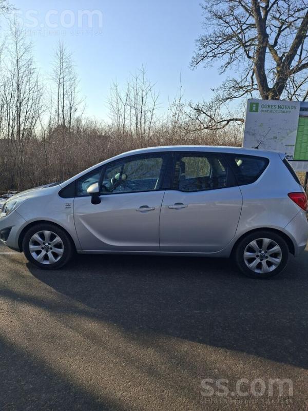Opel Meriva 2013 Ogre, ar dzinēja tilpumu 1.40 L un nobraukumu 135 tūkst. km par 4150 €, foto 4 vietnē AUTOMOTO.COM.LV