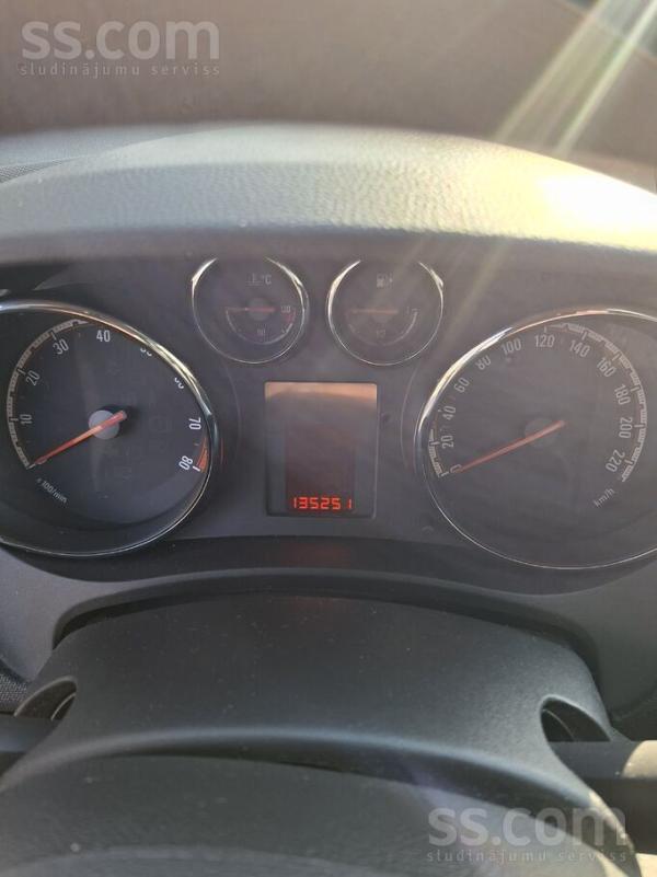 Opel Meriva 2013 Ogre, ar dzinēja tilpumu 1.40 L un nobraukumu 135 tūkst. km par 4150 €, foto 9 vietnē AUTOMOTO.COM.LV