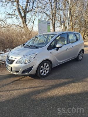 Opel Meriva 2013 in Ogre, with an engine capacity of 1.40 L and mileage of 135 thousand km for 4150 €, photo  on AUTOMOTO.COM.LV