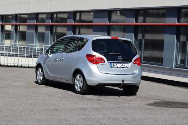 Opel Meriva 2013 Rīga, ar dzinēja tilpumu 1.70 L un nobraukumu 217 tūkst. km par 3280 €, foto 4 vietnē AUTOMOTO.COM.LV