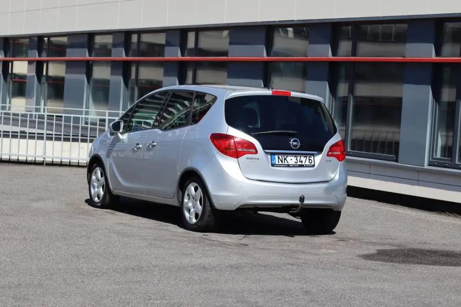Opel Meriva 2013 Rīga, ar dzinēja tilpumu 1.70 L un nobraukumu 217 tūkst. km par 3280 €, foto 5 vietnē AUTOMOTO.COM.LV