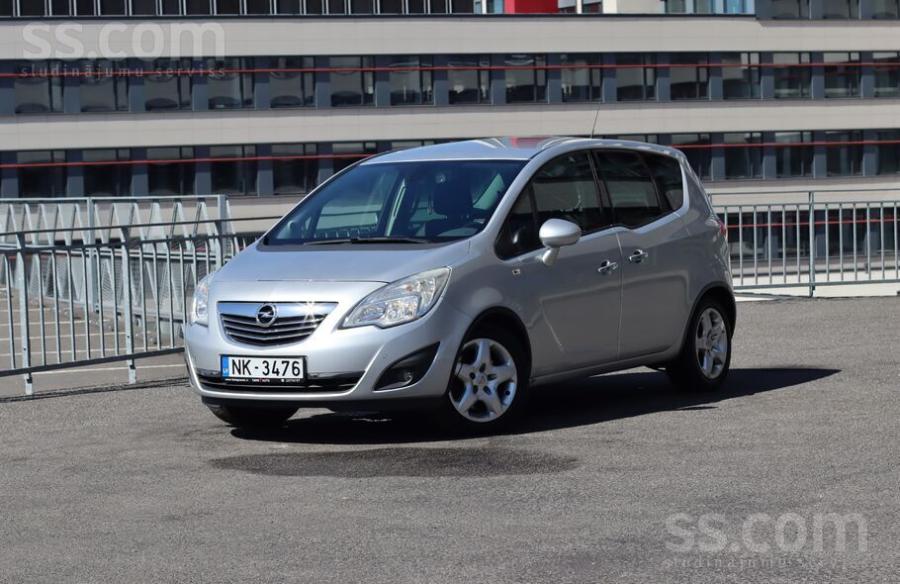 Opel Meriva 2013 in Riga, with an engine capacity of 1.70 L and mileage of 217 thousand km for 2980 €, photo 4 on AUTOMOTO.COM.LV