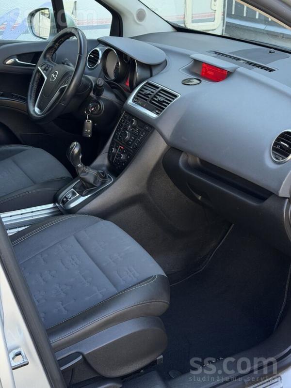 Opel Meriva 2013 in Riga, with an engine capacity of 1.70 L and mileage of 217 thousand km for 2980 €, photo 8 on AUTOMOTO.COM.LV