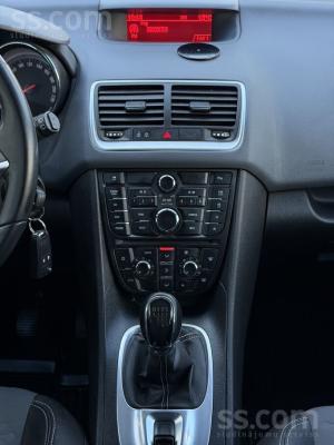 Opel Meriva 2013 in Riga, with an engine capacity of 1.70 L and mileage of 217 thousand km for 2980 €, photo 13 on AUTOMOTO.COM.LV