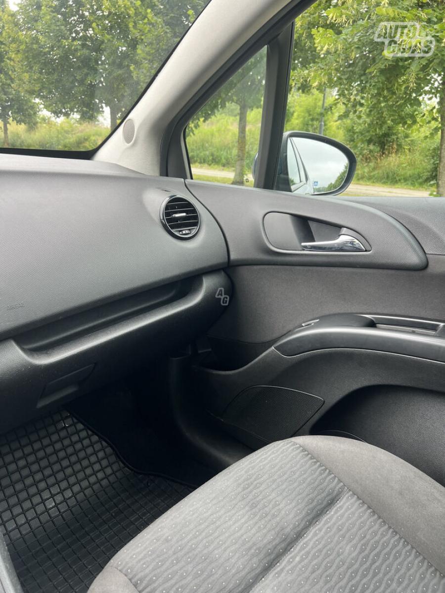 Opel Meriva 2015 in Klaipeda, with an engine capacity of 1.40 L and mileage of 139 thousand km for 5900 €, photo 34 on AUTOMOTO.COM.LV