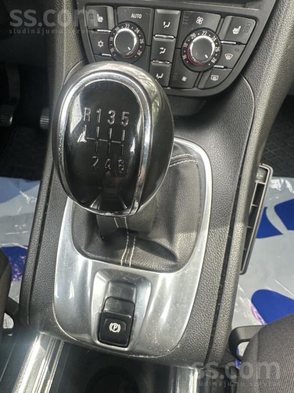 Opel Meriva 2016 Cēsis, ar dzinēja tilpumu 1.60 L un nobraukumu 0 tūkst. km par 5950 €, foto 9 vietnē AUTOMOTO.COM.LV