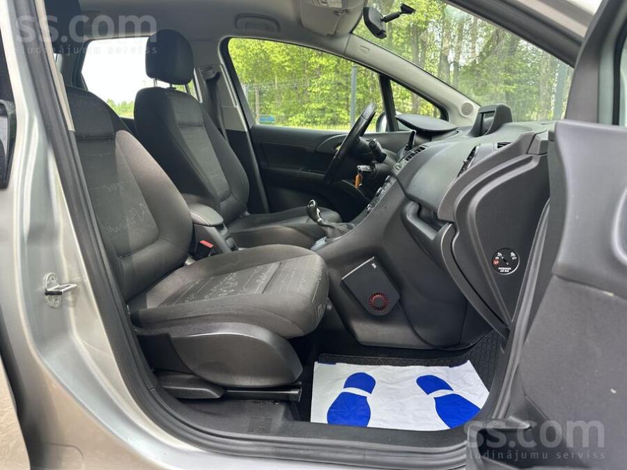 Opel Meriva 2016 Cēsis, ar dzinēja tilpumu 1.60 L un nobraukumu 0 tūkst. km par 5950 €, foto 14 vietnē AUTOMOTO.COM.LV