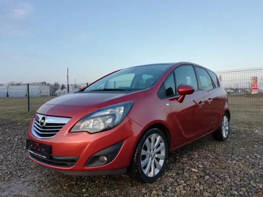 Orange Opel Meriva 2012 in Saldus, with an engine capacity of 1.70 L and mileage of 250 thousand km for 4990 €, photo 1 on AUTOMOTO.COM.LV